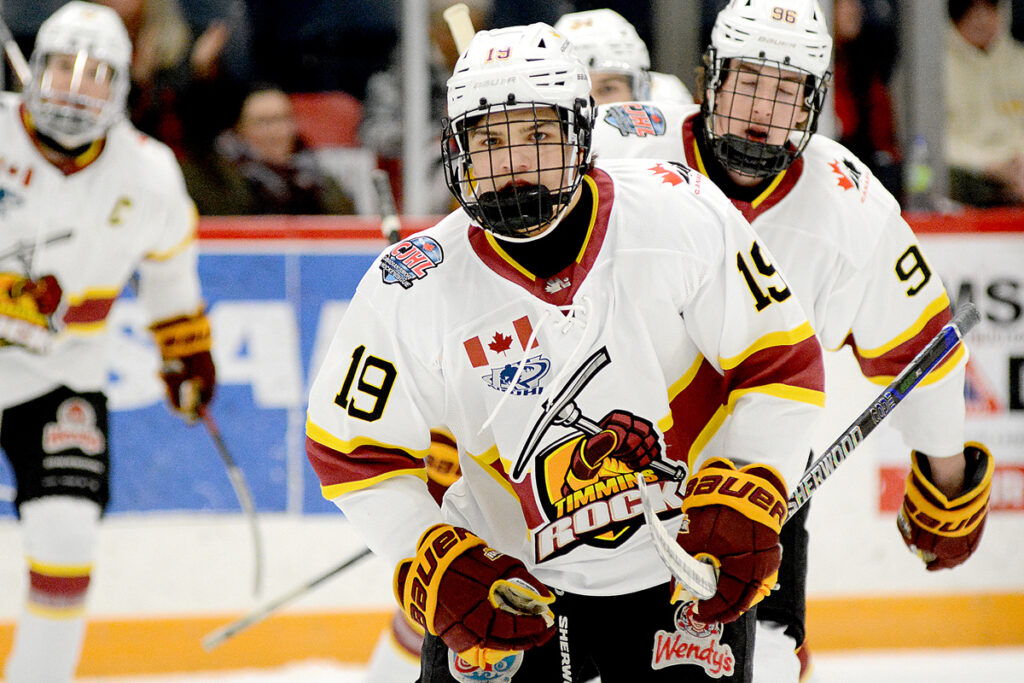 Romaniuk’s natural hat-trick helps Timmins Rock weather Storm | Timmins ...